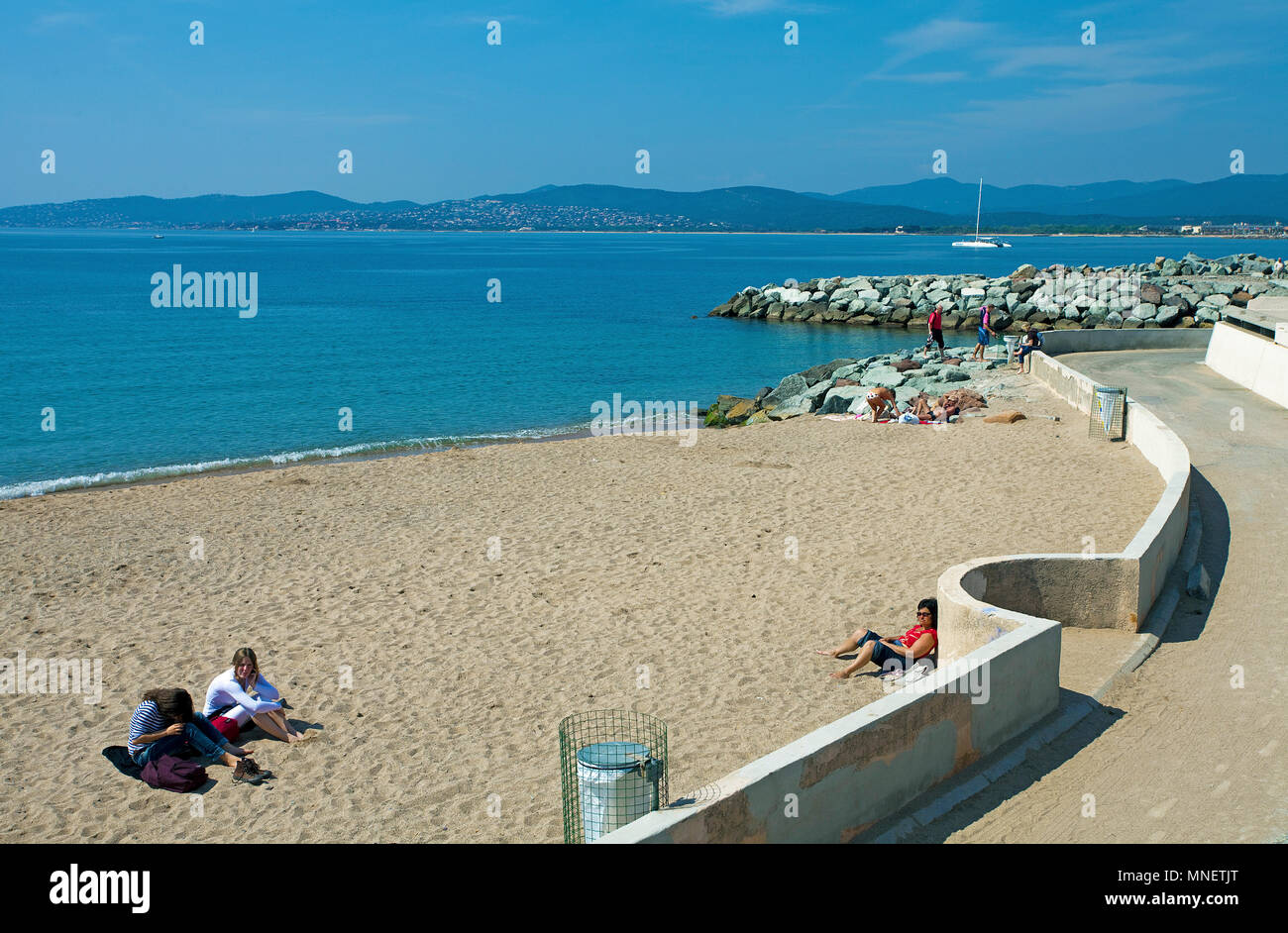Saint raphael france beach hi-res stock photography and images - Alamy