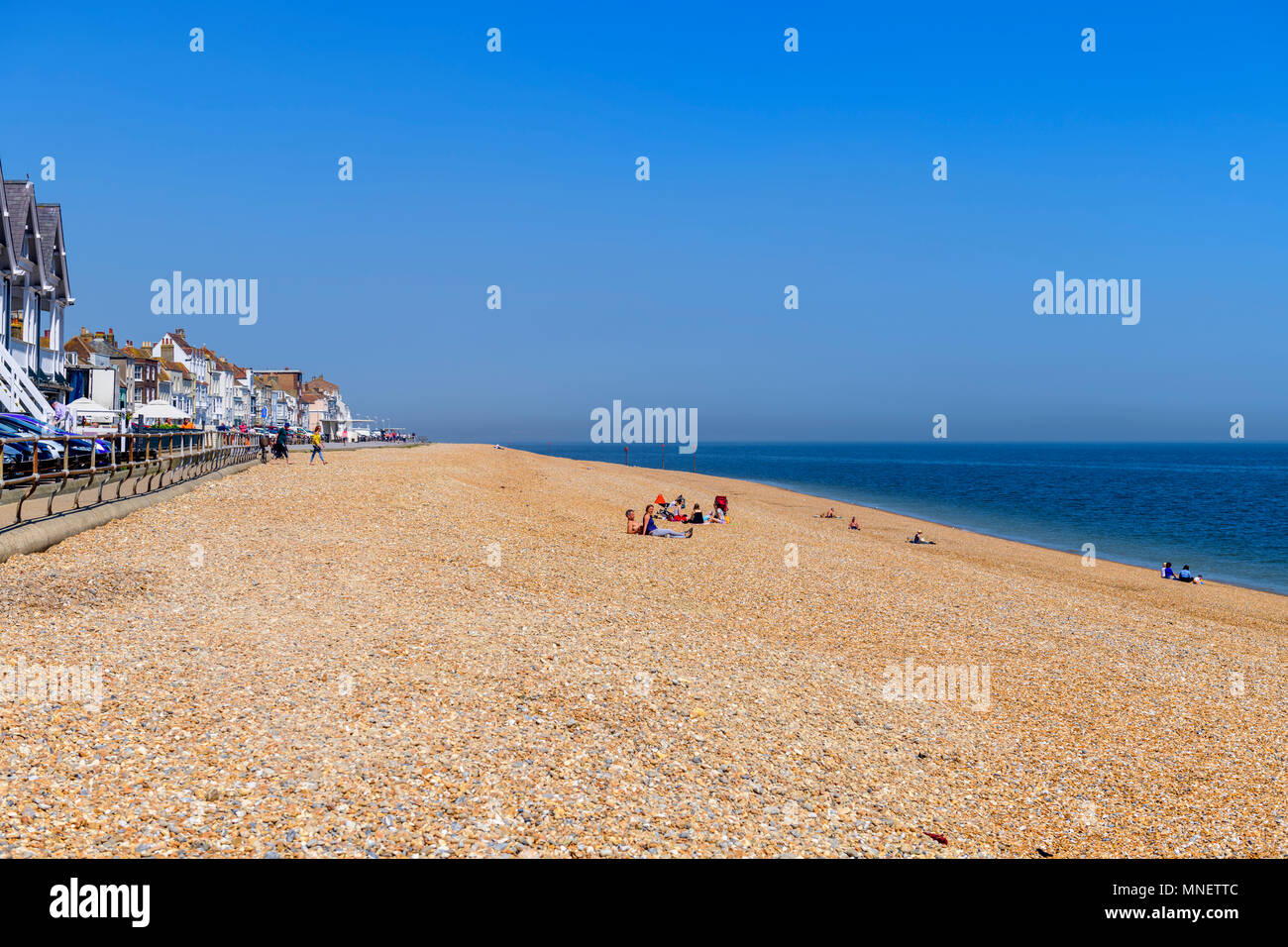 Shingle beach hi-res stock photography and images - Alamy