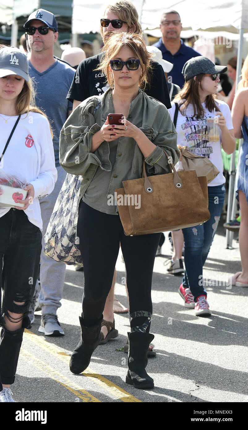 Carrie Ann Inaba goes to the Farmers Markey with family and friends ...