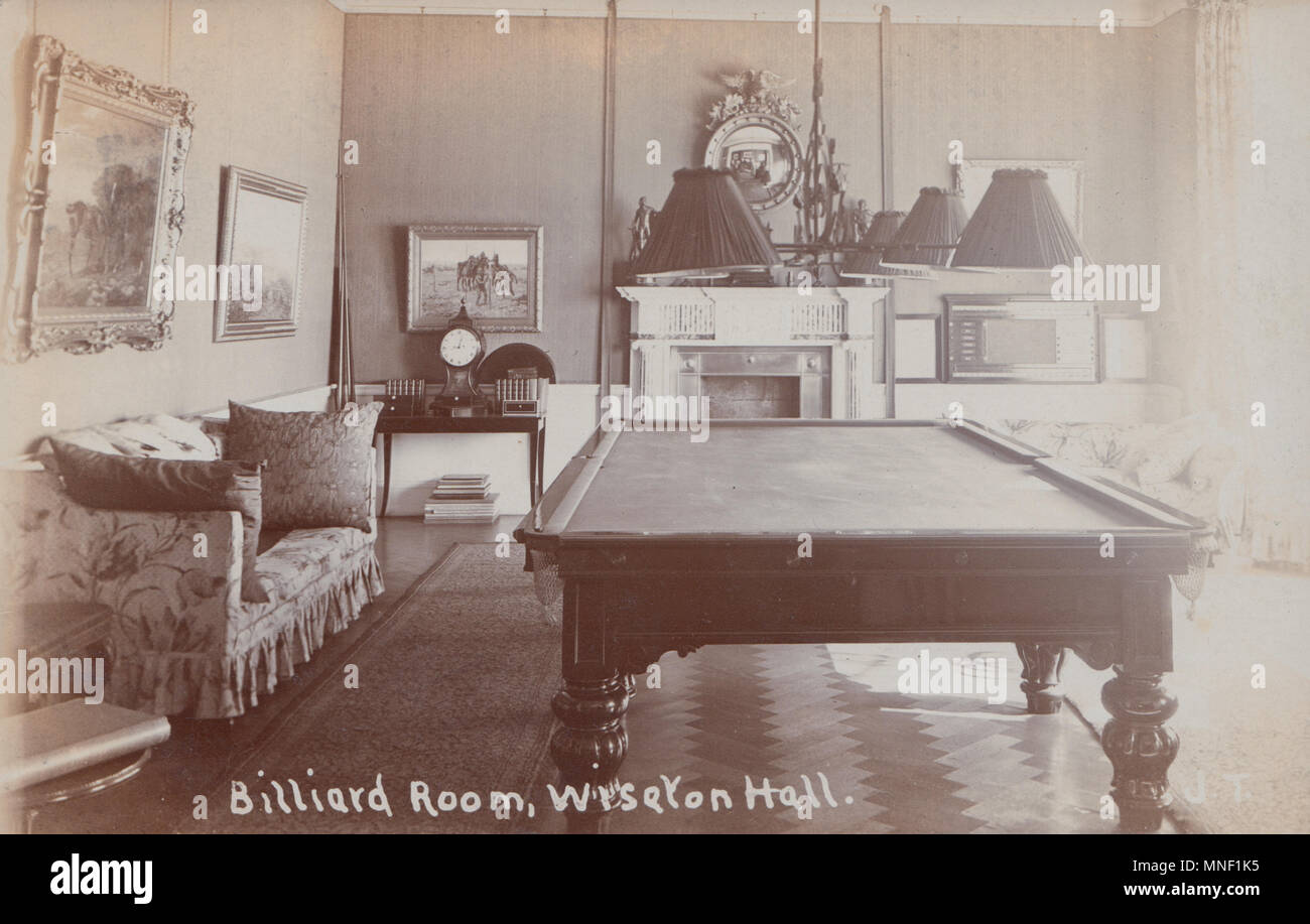 Billiards historical hi-res stock photography and images - Alamy