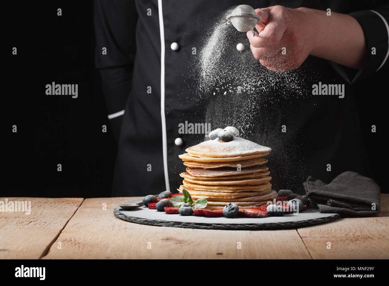 Chef Cooking Black And White Stock Photos & Chef Cooking Black And ...