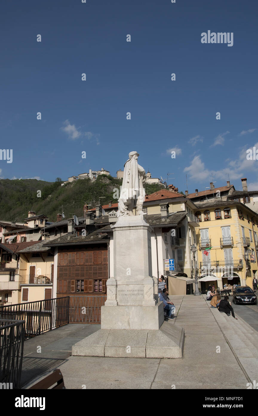 VARALLO SESIA, ITALY - 25 APRIL 2018: people under the General Antonini ...