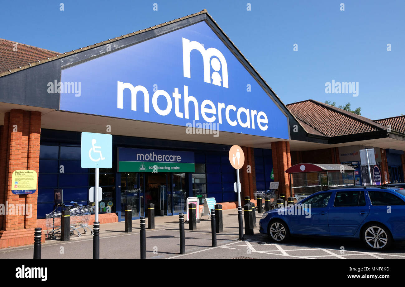 Basingstoke high street hi-res stock photography and images - Alamy