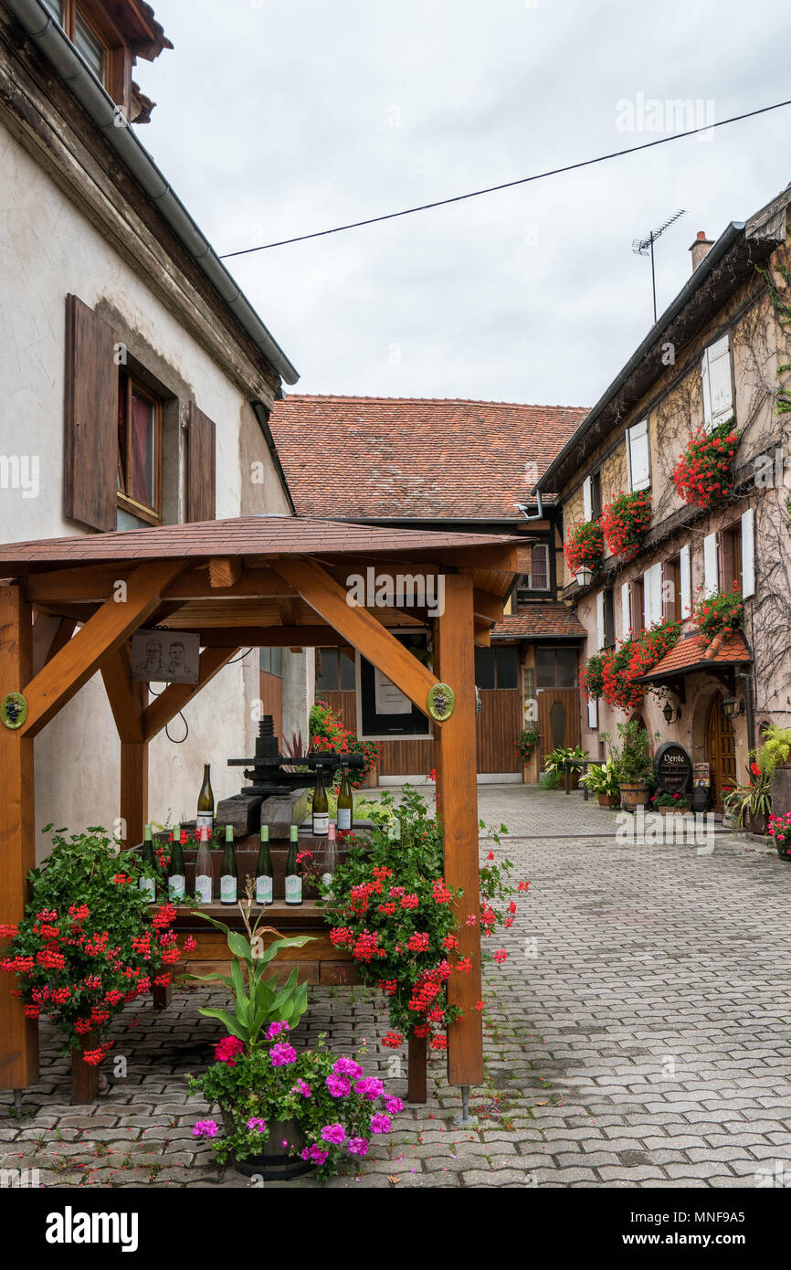 Elsass tourismus hi-res stock photography and images - Alamy