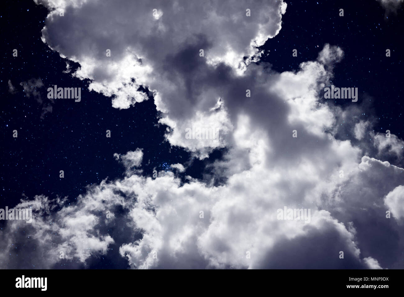 Long exposure cloudy night sky with shiny stars Stock Photo - Alamy