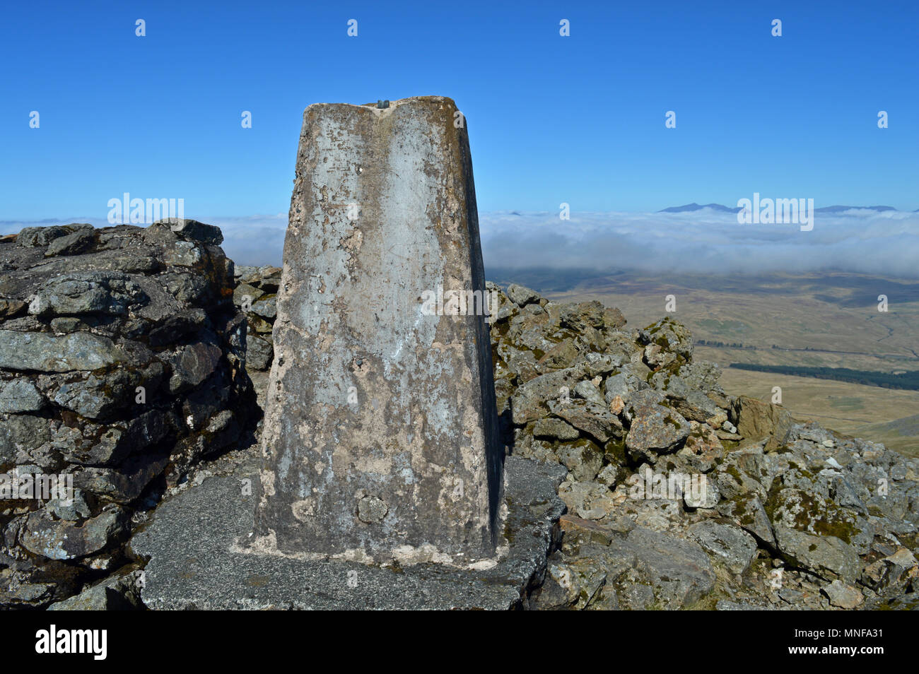 Arenig fawr trig hi-res stock photography and images - Alamy