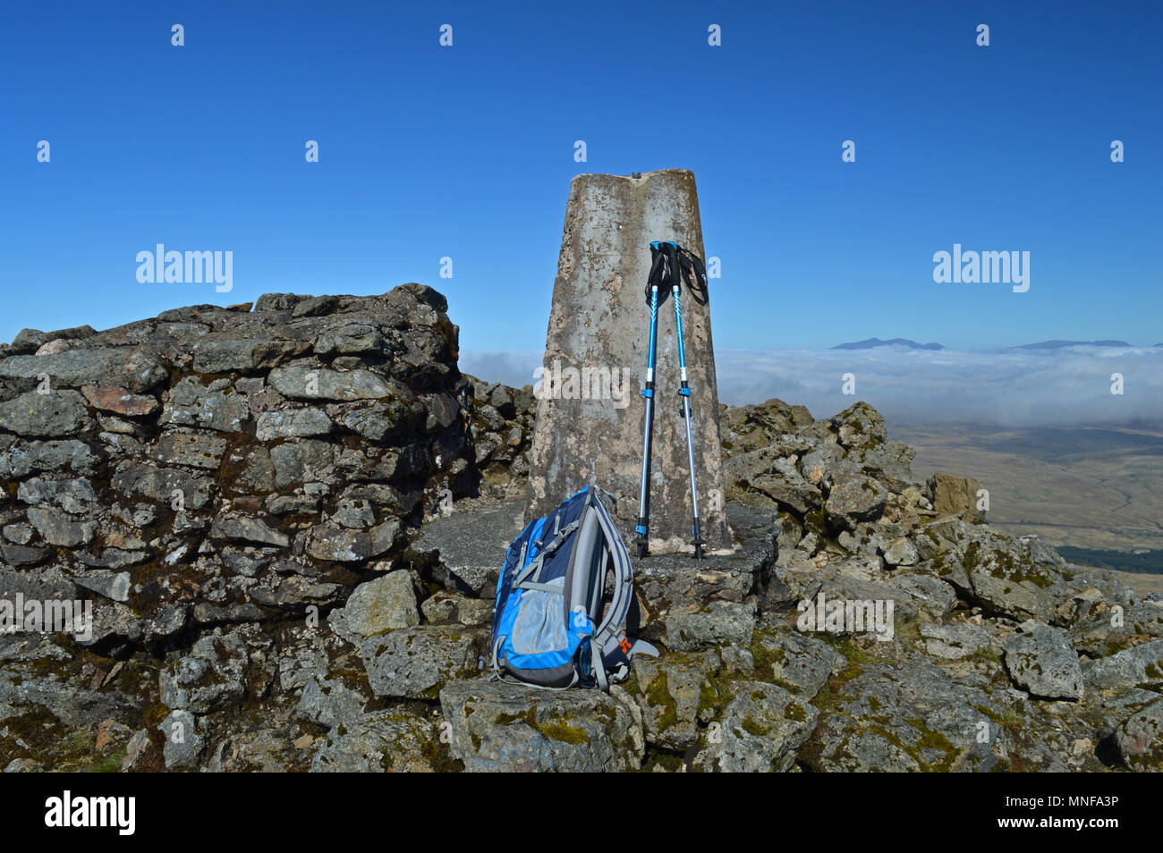 Arenig fawr trig hi-res stock photography and images - Alamy