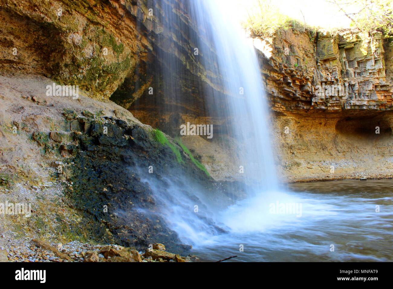 Finding waterfalls hi-res stock photography and images - Alamy