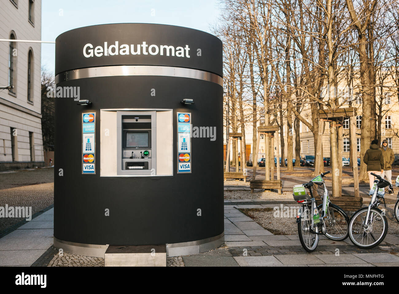 Cashout hi-res stock photography and images - Alamy
