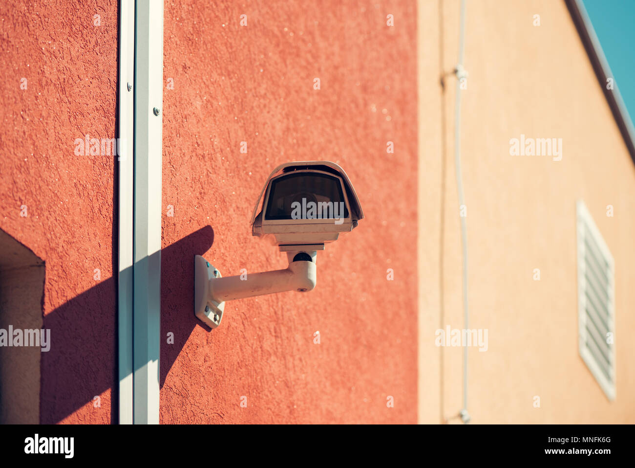 Exterior wall of building hi-res stock photography and images - Alamy