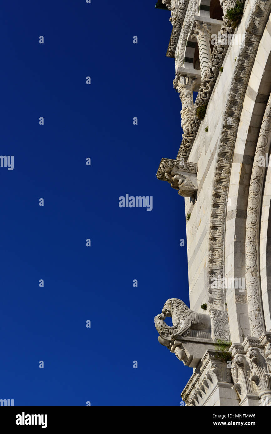 Medieval corner decoration hi-res stock photography and images - Alamy