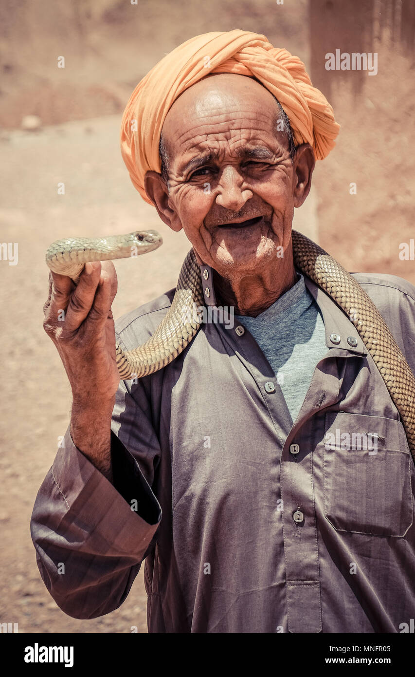Snake charmer woman hi-res stock photography and images - Alamy