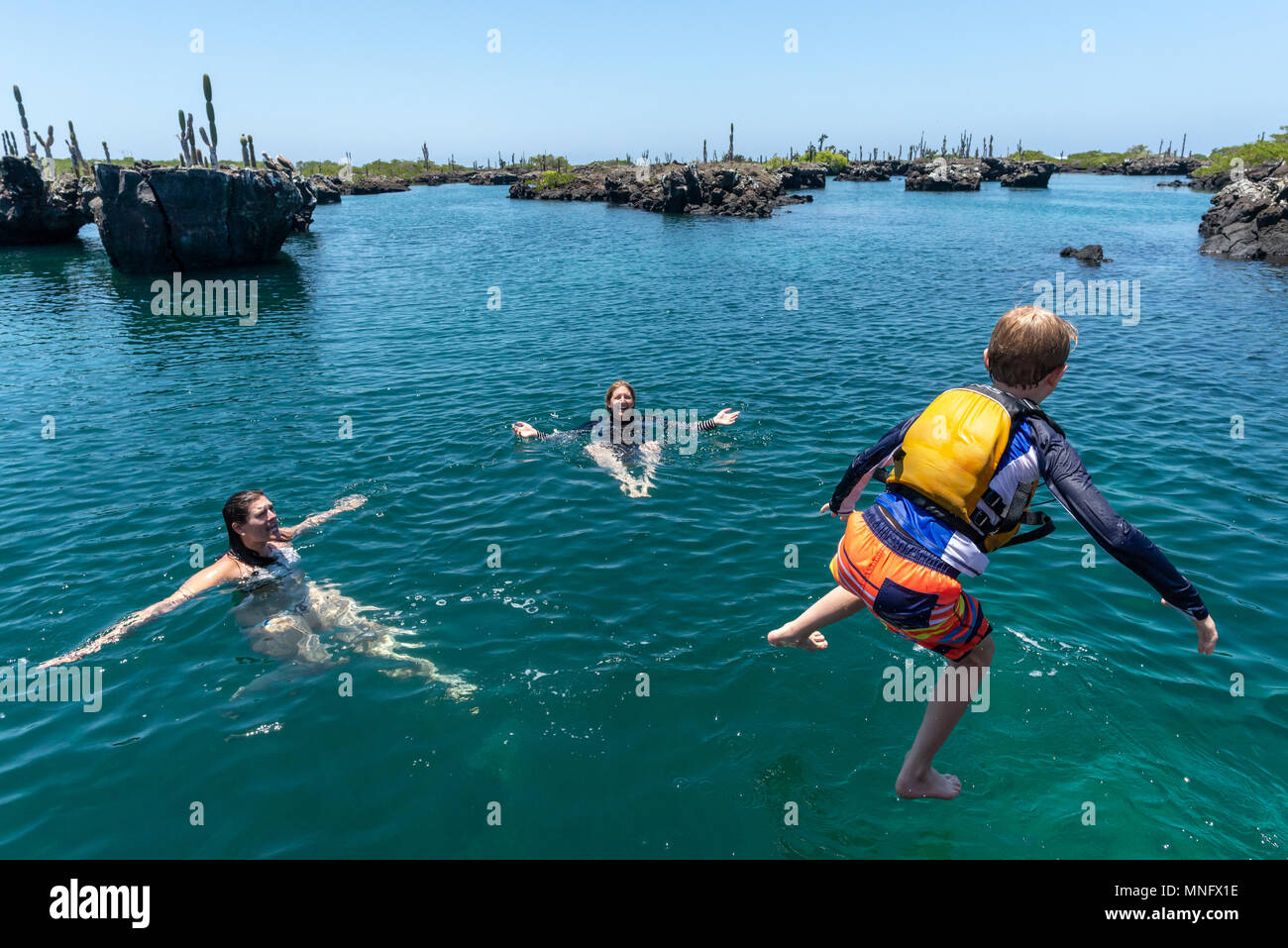 Island jumping hi-res stock photography and images - Alamy