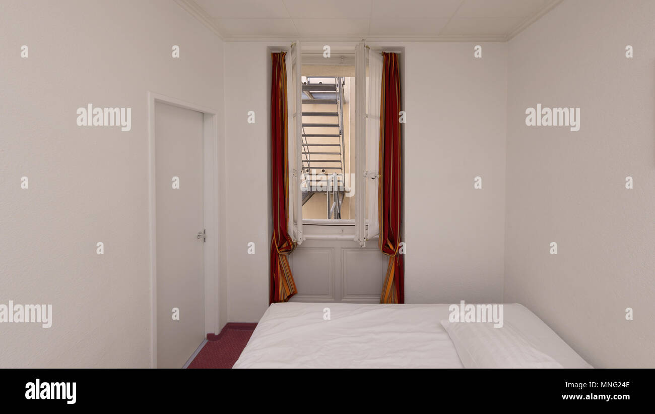 Fire escape room hi-res stock photography and images - Alamy