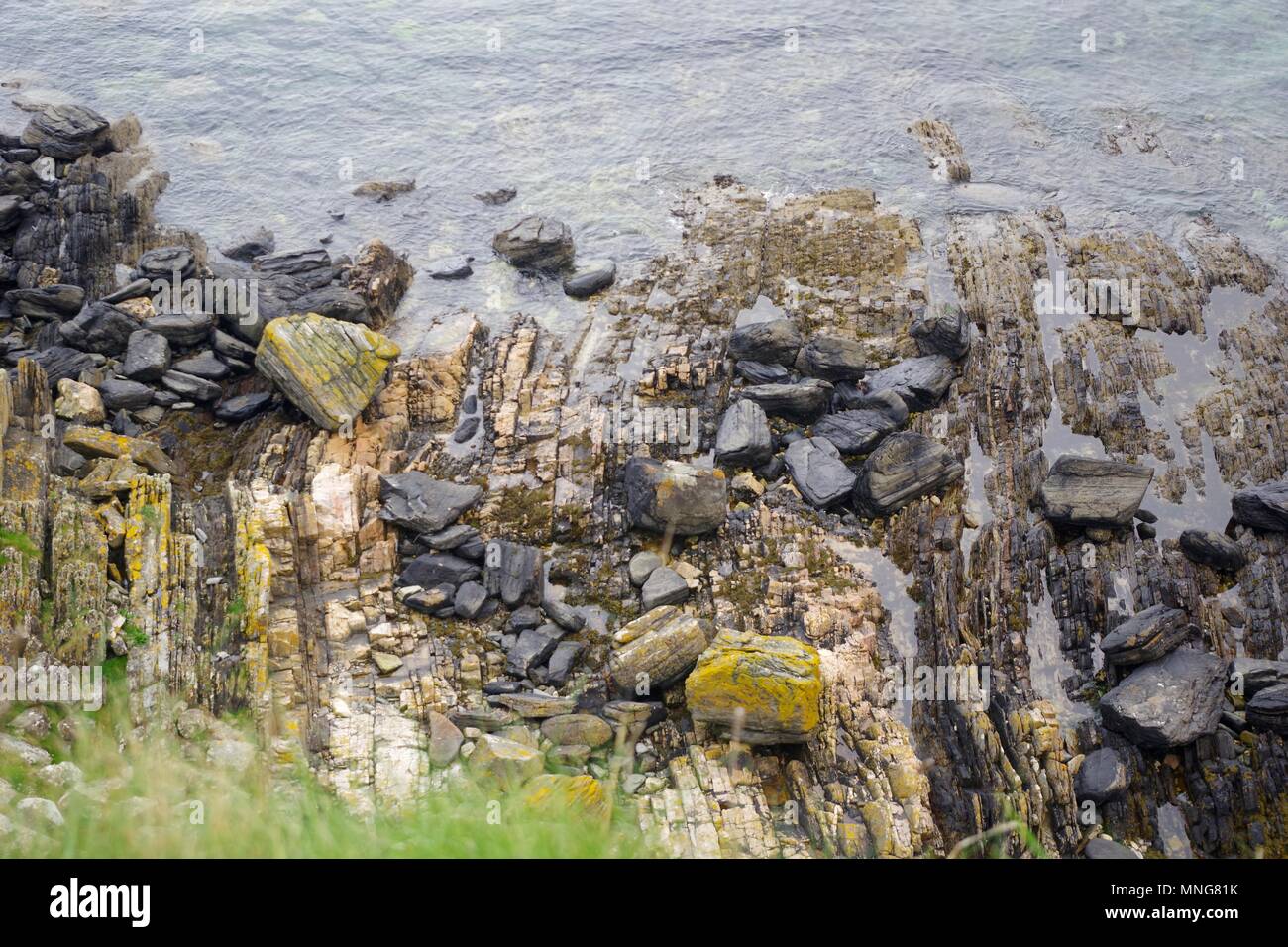 Geology and Rocks of the Banffshire coast at Findlater Castle, Sandend ...