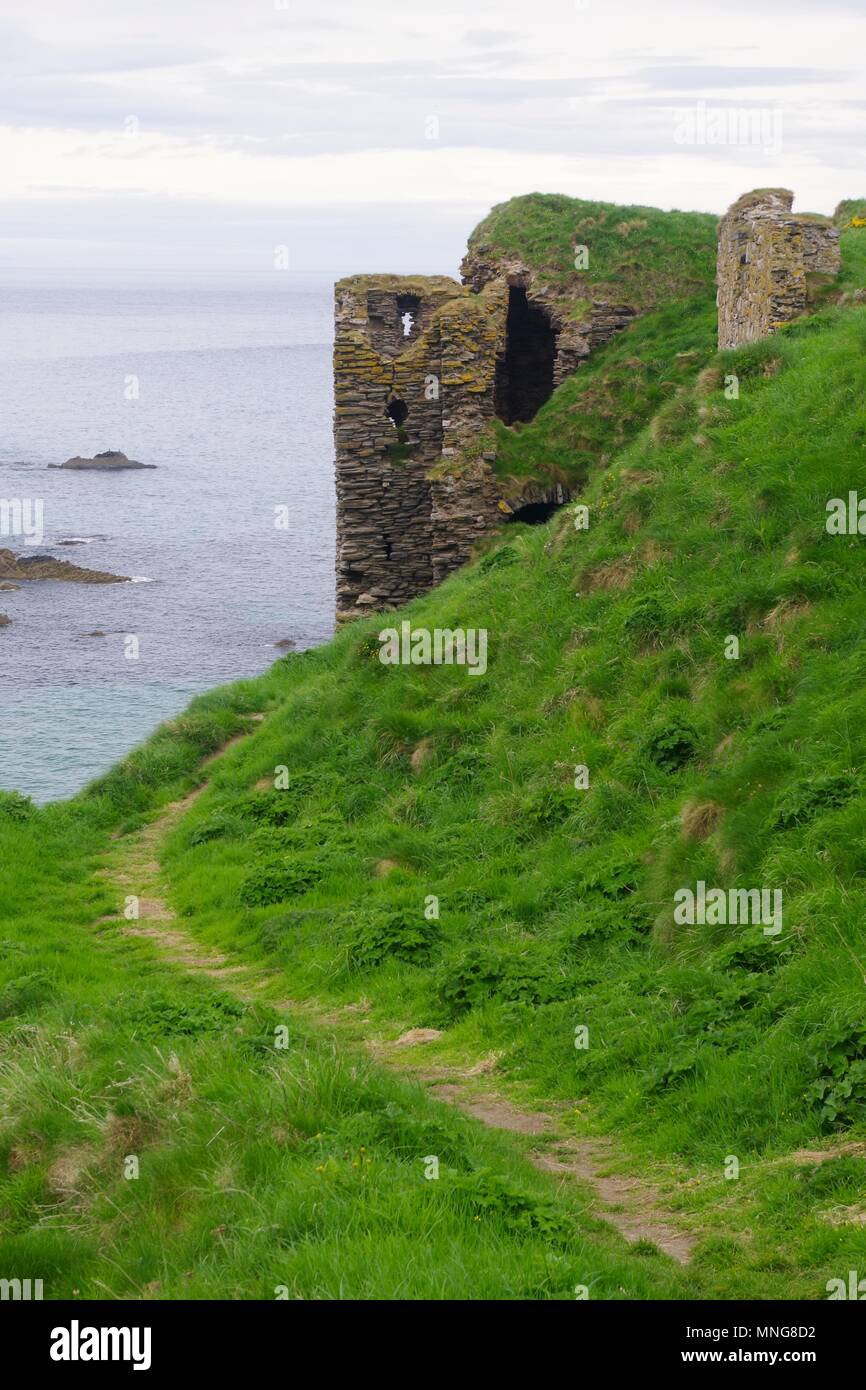 Findlater castle hi-res stock photography and images - Alamy