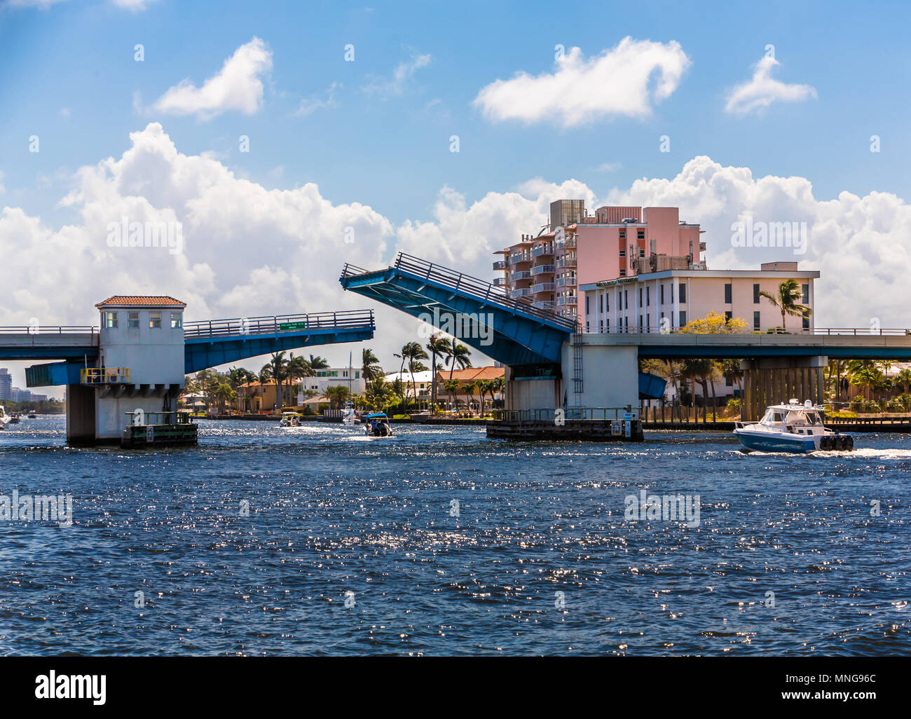 Ocean drawbridge and city hi-res stock photography and images - Alamy