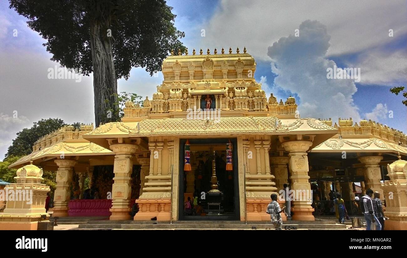 Maran temple hi-res stock photography and images - Alamy