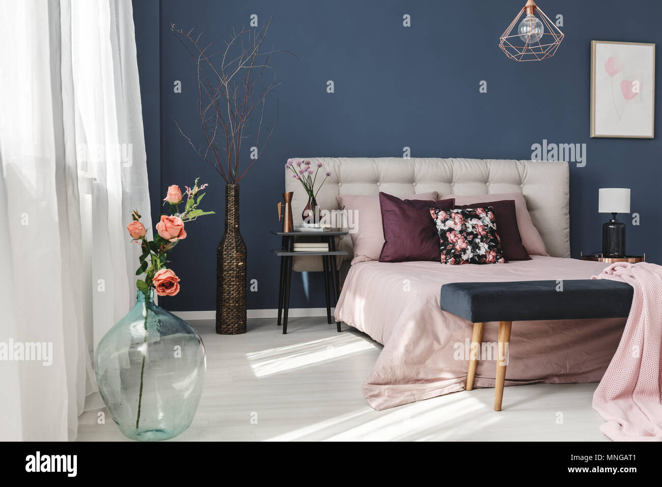 Blue walled room hi-res stock photography and images - Alamy