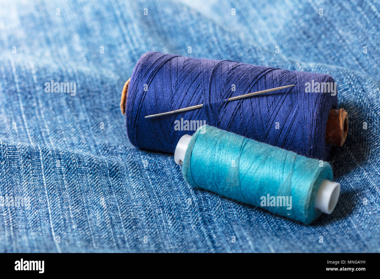 Blue threads hi-res stock photography and images - Alamy