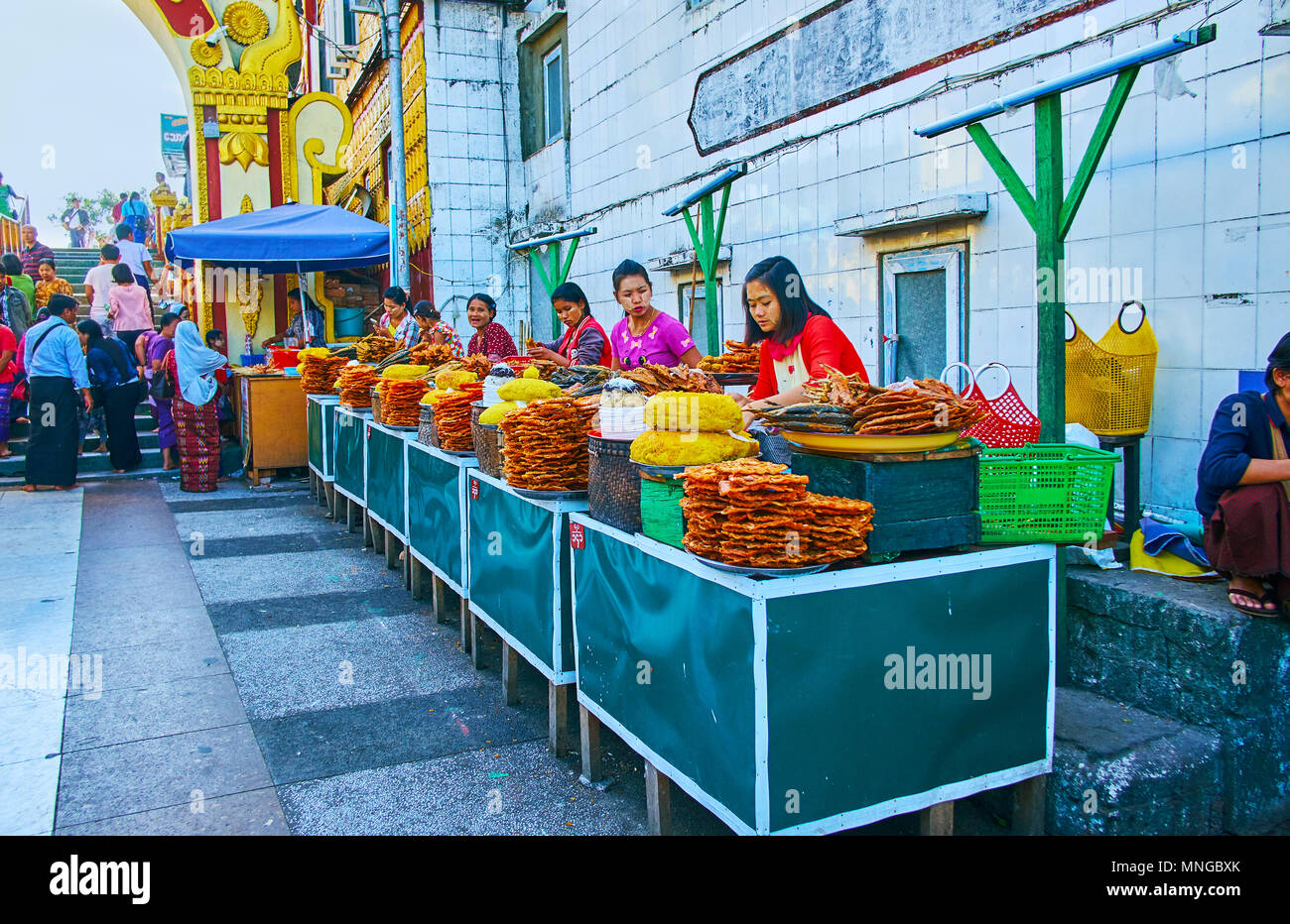 Deep fried fish snacks hi-res stock photography and images - Alamy