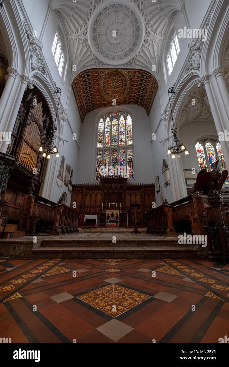 St mary aldermary cafe hi-res stock photography and images - Alamy