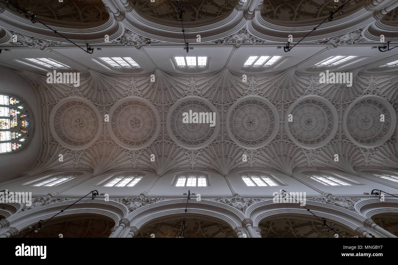Plasterwork ceiling detail hi-res stock photography and images - Alamy