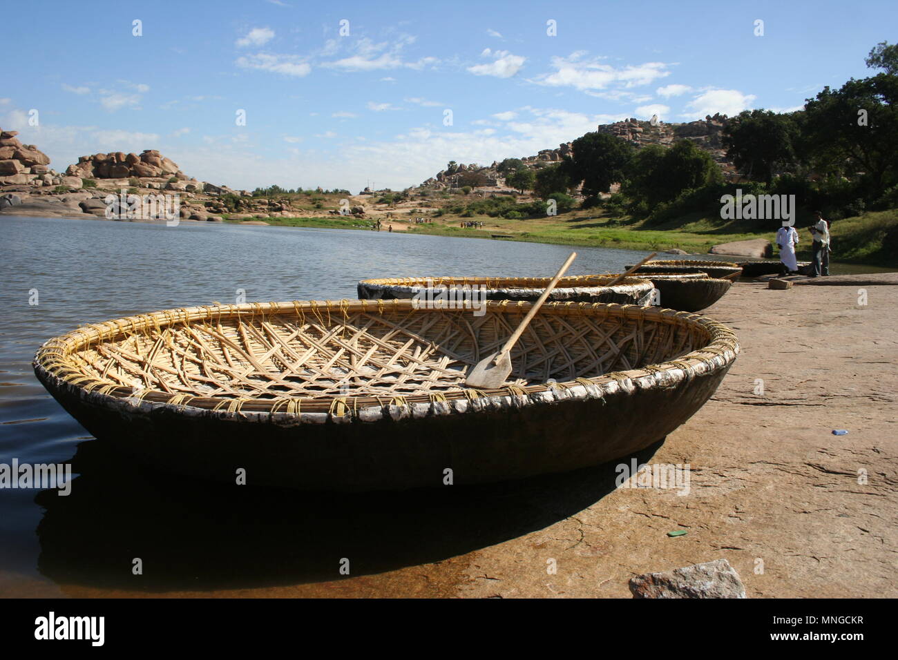 Coracles hi-res stock photography and images - Alamy