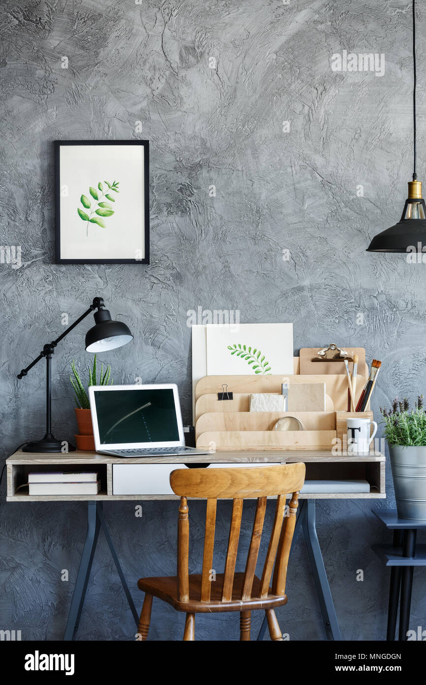 Illustrator desk hi-res stock photography and images - Alamy