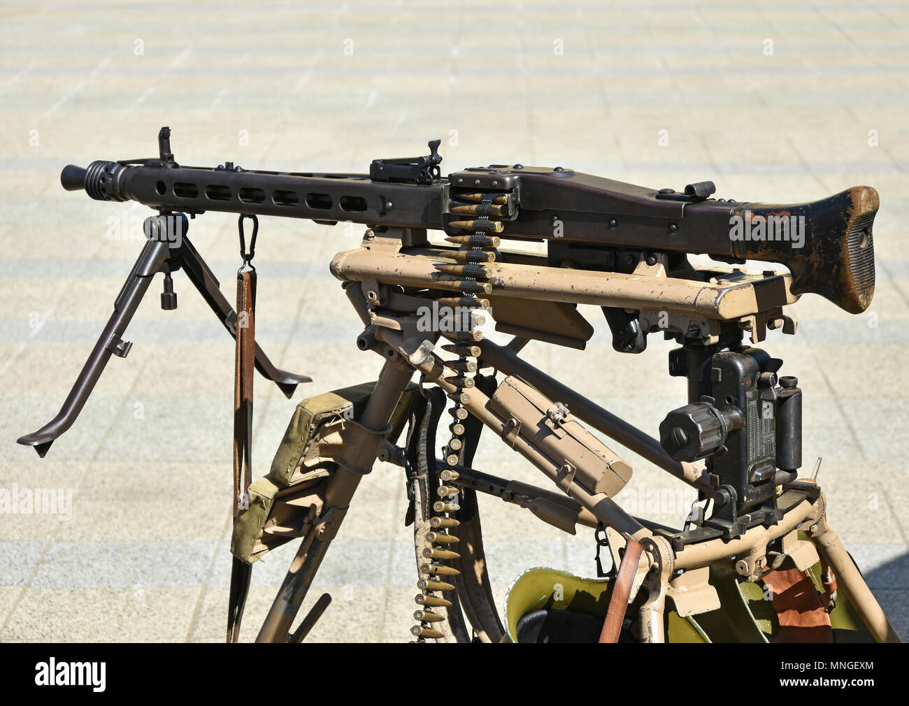 Old machine gun hi-res stock photography and images - Alamy