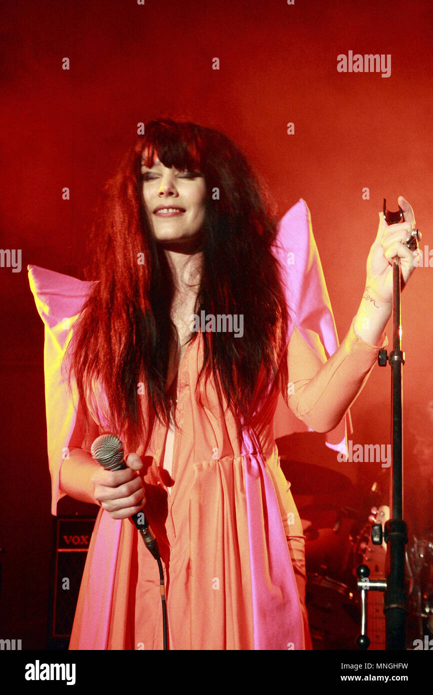 Brisa Roche in live concert at Victoire II, St Jean de Vedas ...