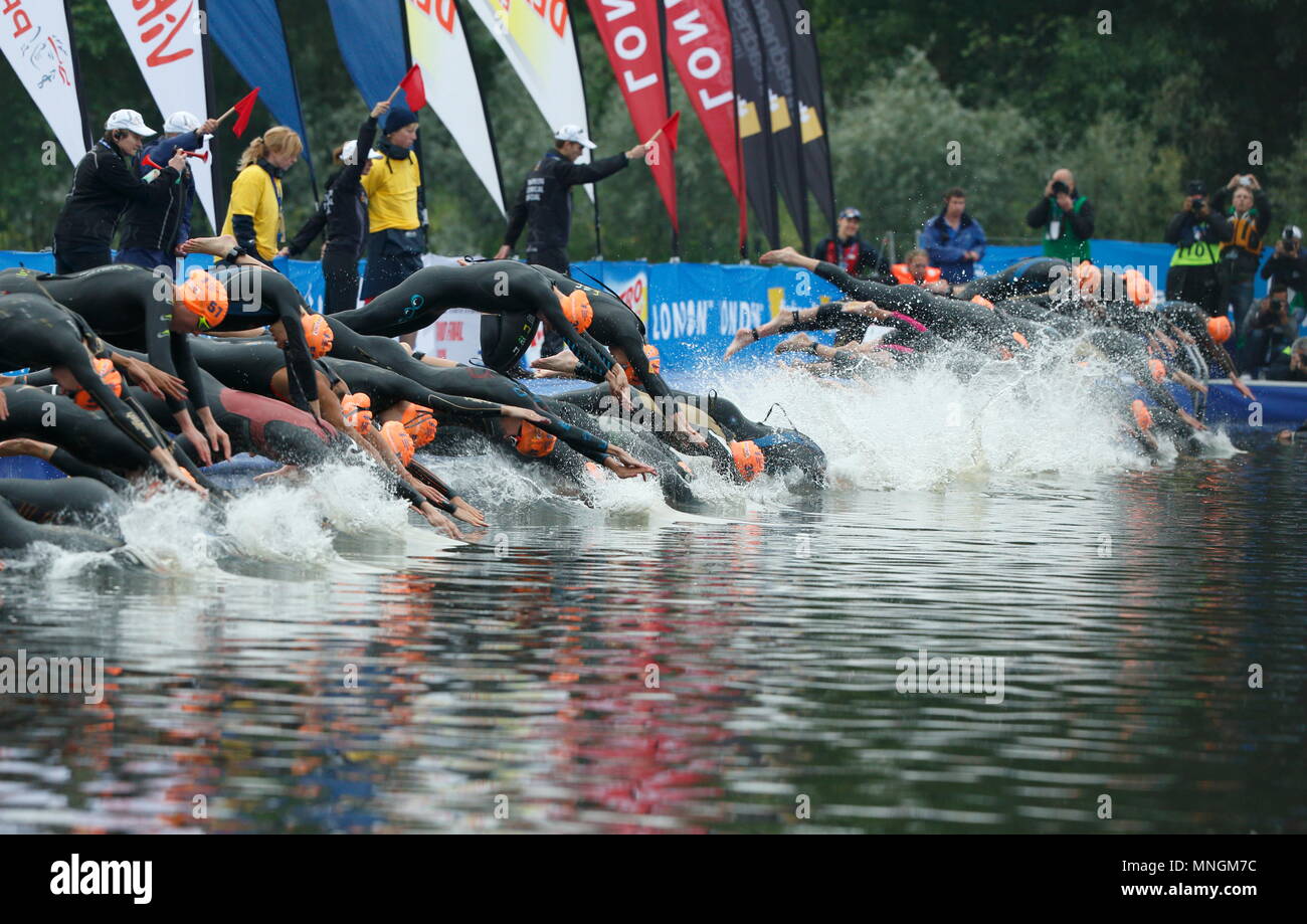 Dramaticinteraction hi-res stock photography and images - Alamy