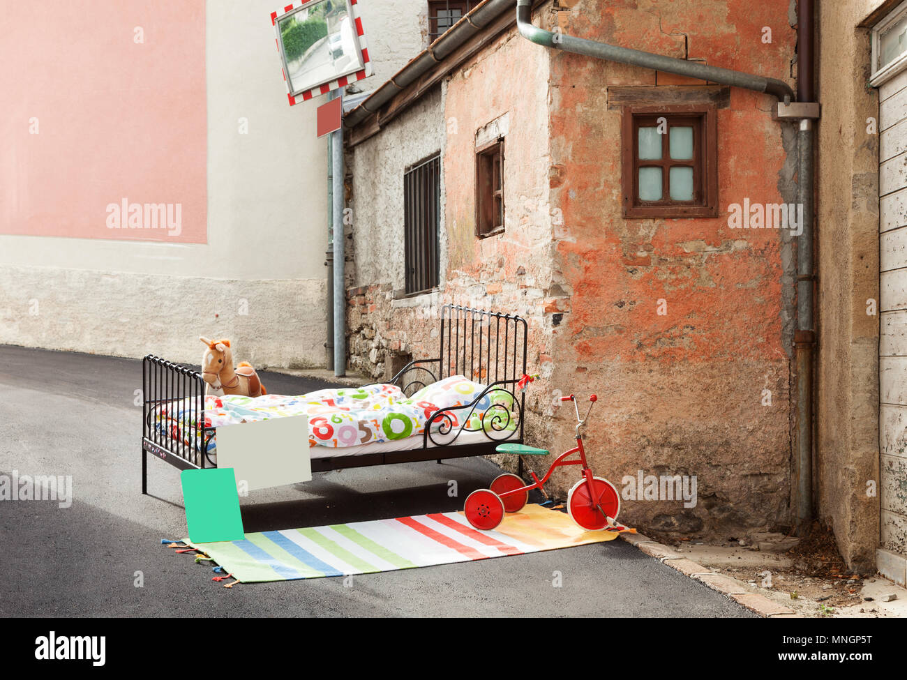 Road bed hi-res stock photography and images - Alamy