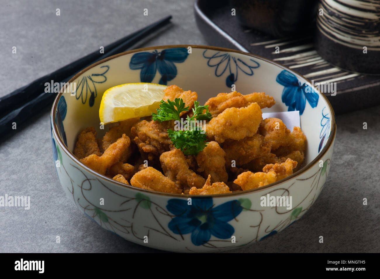 tori karaage japanese deep fried chicken Stock Photo - Alamy