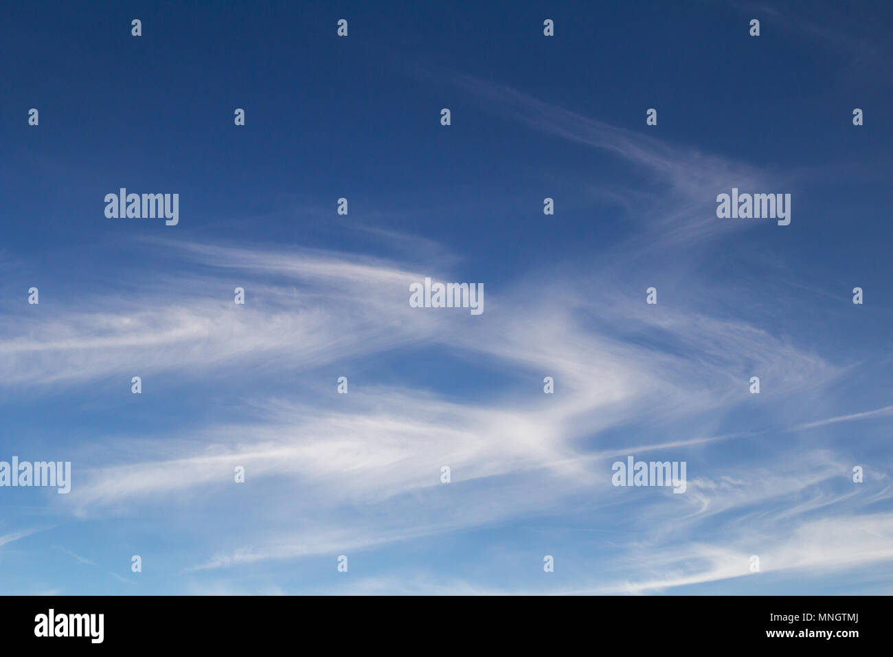 Cirrus clouds in mares tails hi-res stock photography and images - Alamy