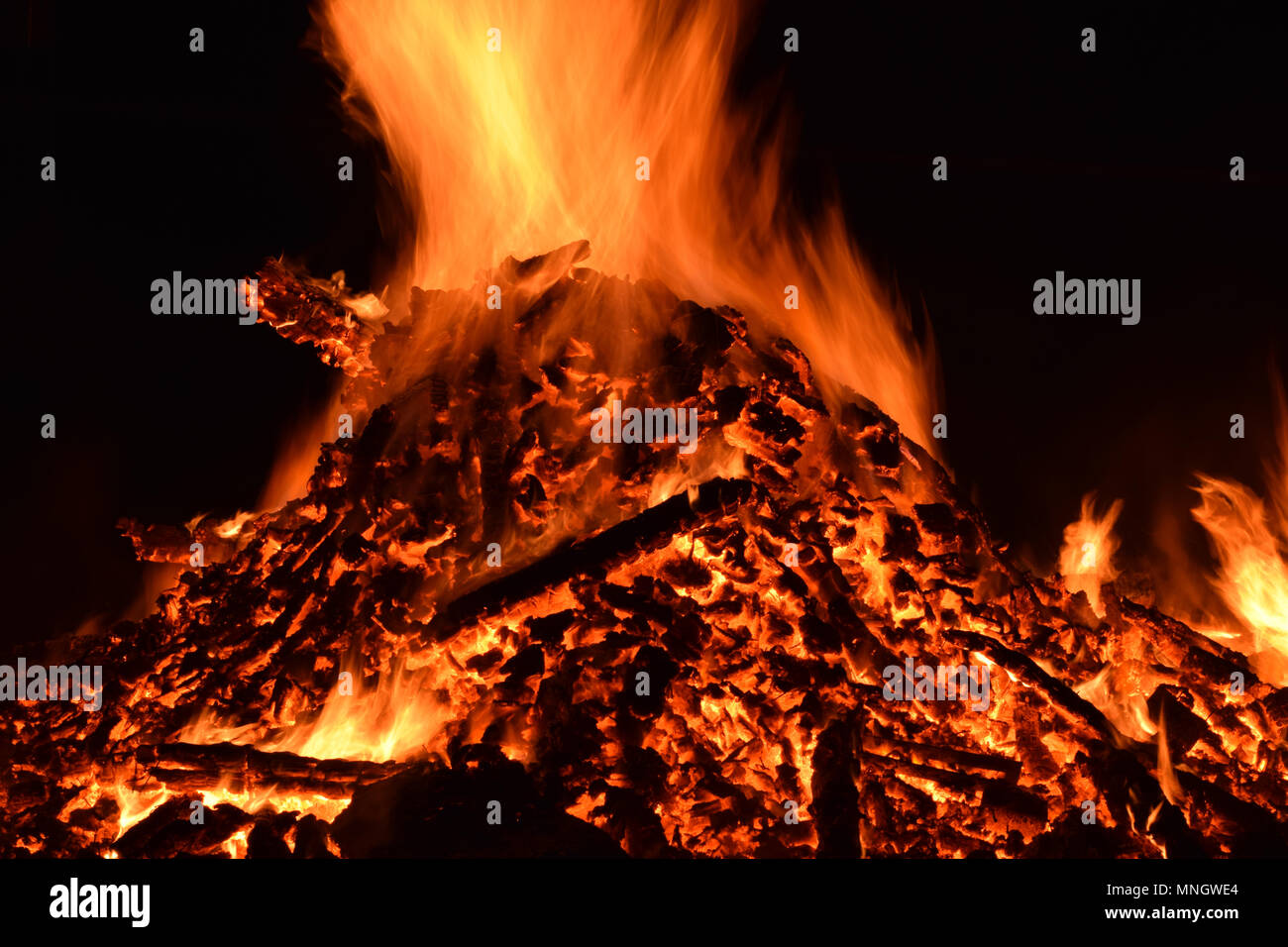 Bonfire on Bonfire Night November 5th Stock Photo - Alamy