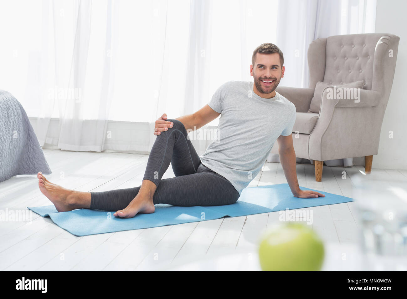 Dark balance hi-res stock photography and images - Alamy