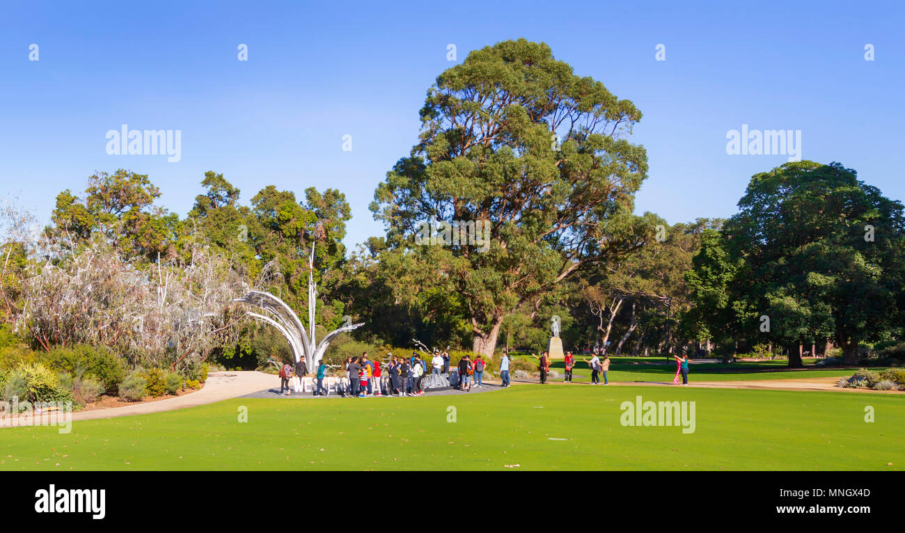 Botanic garden tour hi-res stock photography and images - Alamy