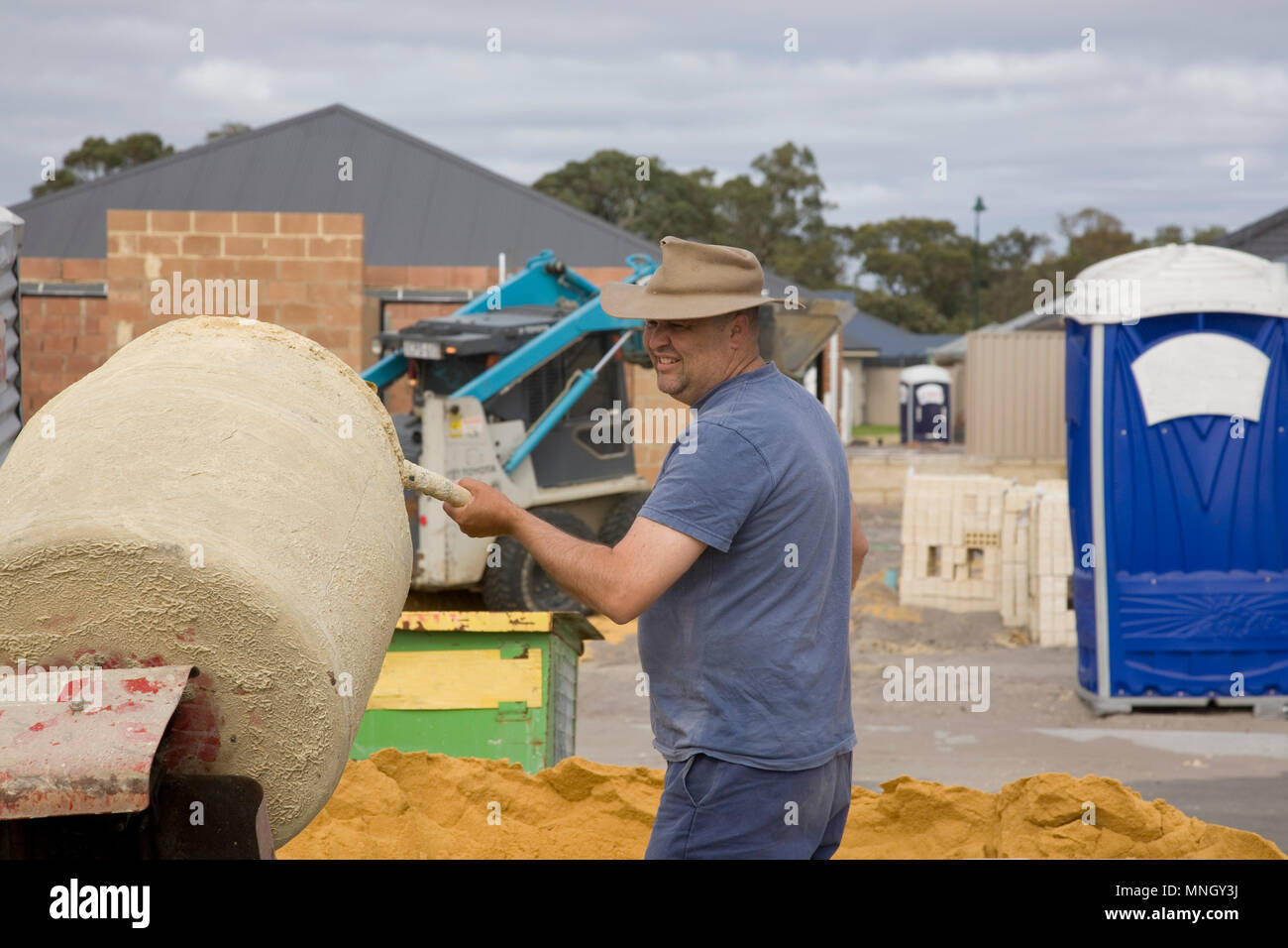 Working Bricklayer High Resolution Stock Photography and Images - Alamy