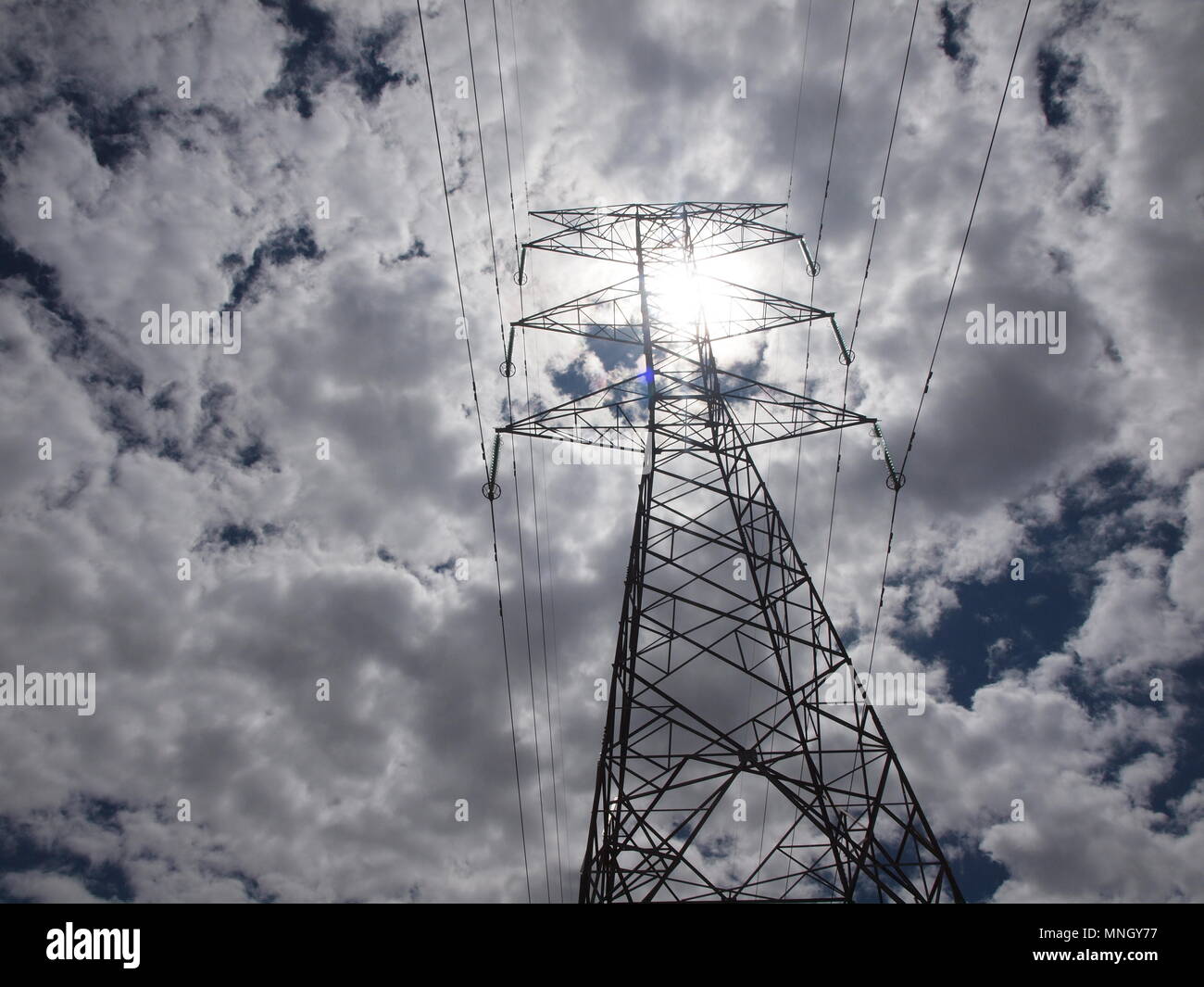 Suspended electrical cable hi-res stock photography and images - Alamy