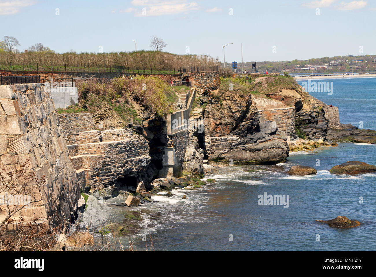 Cliff walk newport rhode island hi-res stock photography and images - Alamy