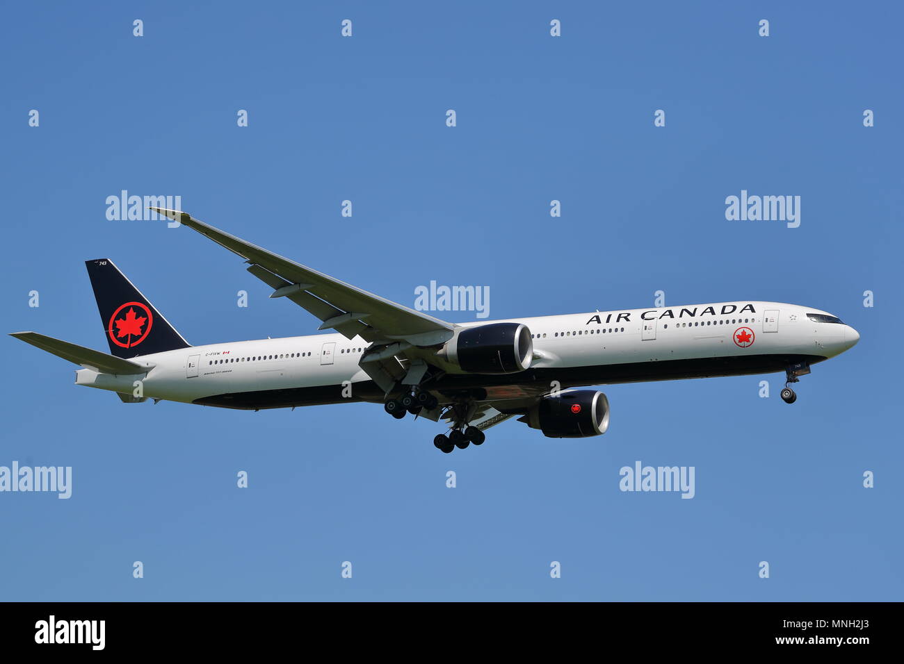 Air Canada Boeing 777 C-FIVW landing at London Heathrow Airport, UK ...