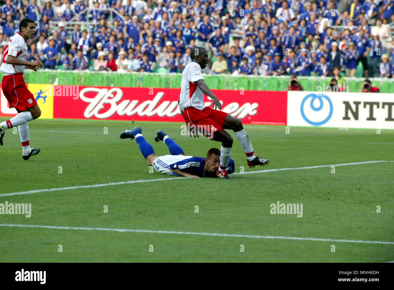 Football world cup 2002 japan korea hi-res stock photography and images ...