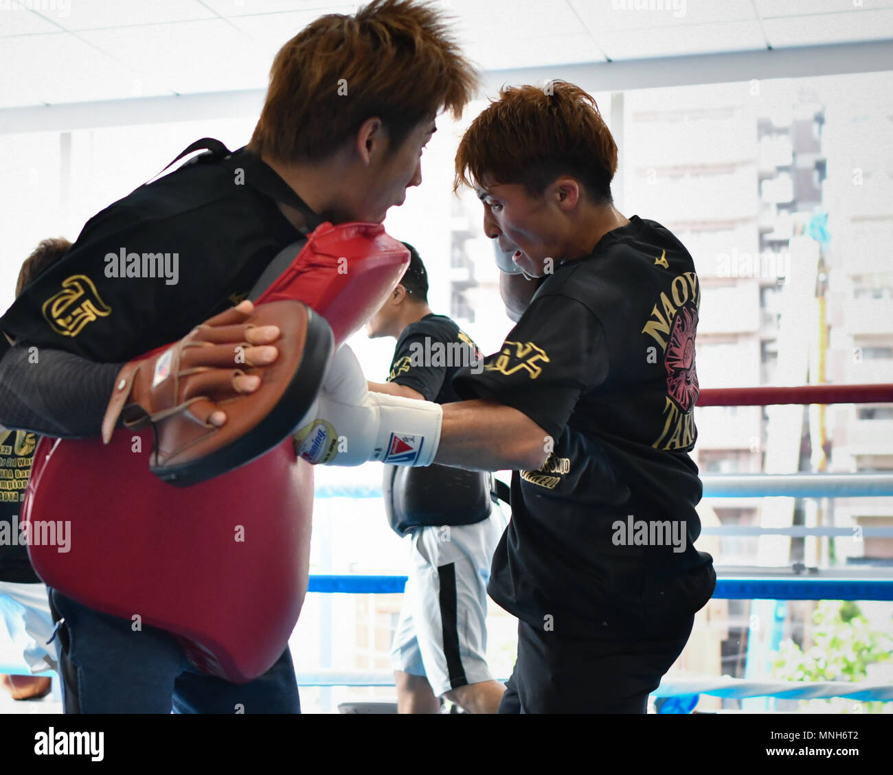Yokohama, Kanagawa, Japan. 16th May, 2018. (R-L) Naoya Inoue, Boxing ...