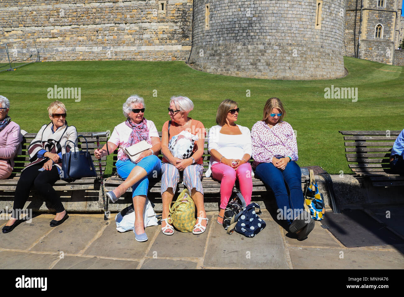 Windsor Berkshire UK. 17th May 2018. Tourists and wellwishers enjoy the ...