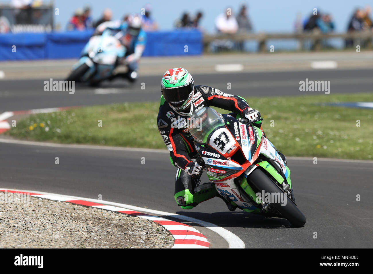 James hillier in action hi-res stock photography and images - Alamy