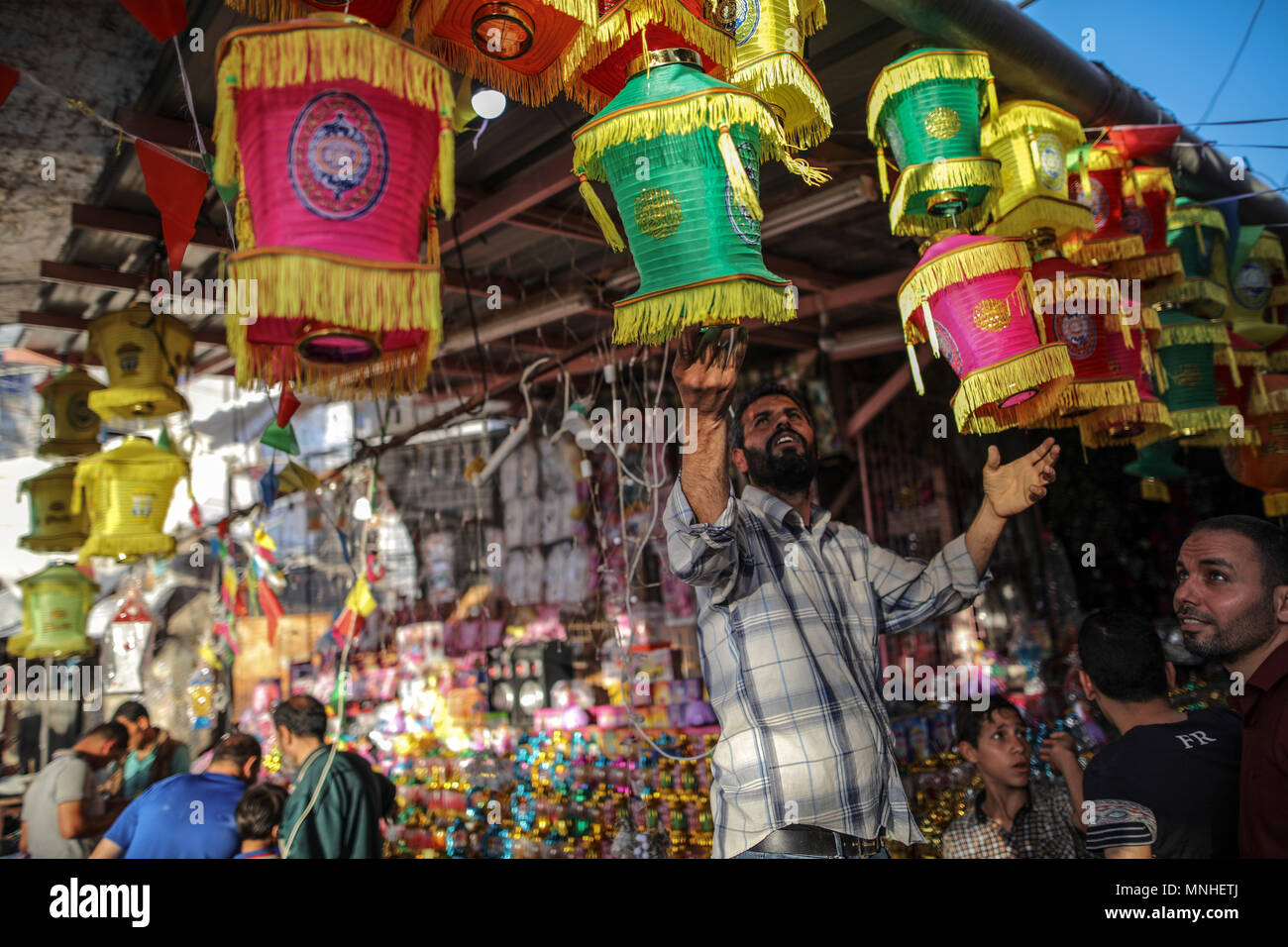 Fanous hi-res stock photography and images - Alamy