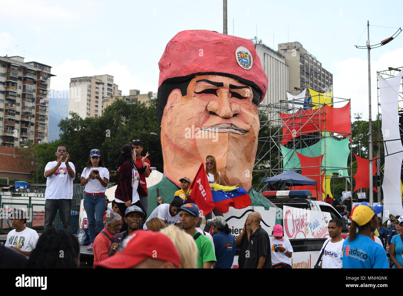 Caracas, Distrito Capital, Venezuela. 17th May, 2018. A giant ...