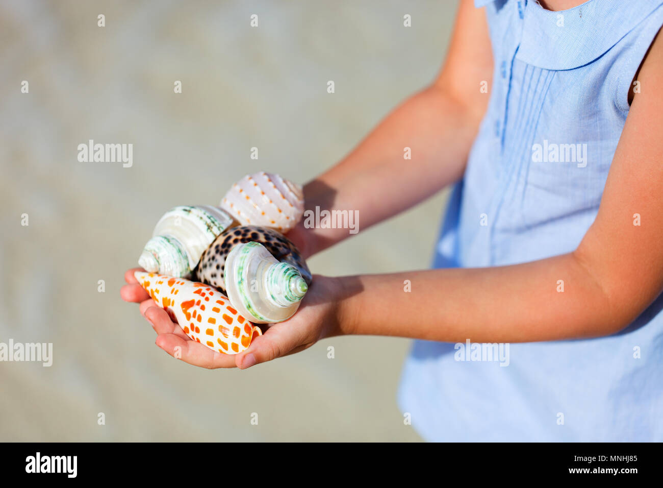 Little girl hand hi-res stock photography and images - Alamy