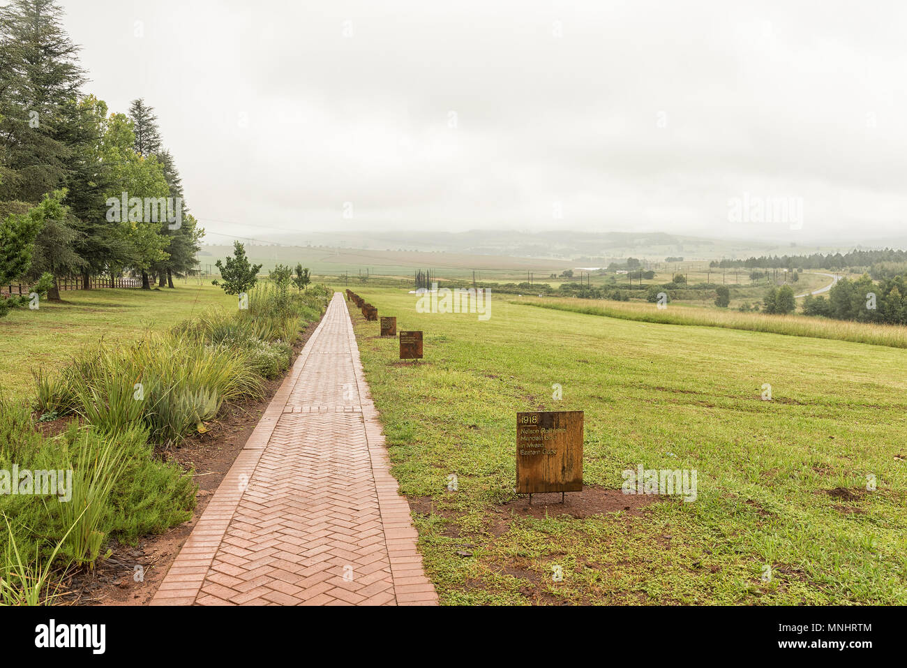 Nelson mandela statue howick hi-res stock photography and images - Alamy